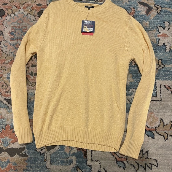 Kohl's | Sweaters | Kohls Yellow Crewneck Sweater Classic Knit Design ...